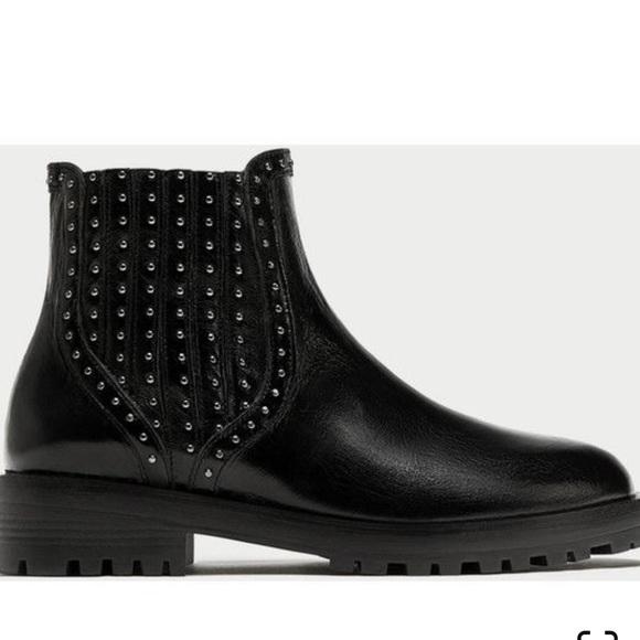 Zara | Shoes | Zara Collection Leather Chelsea Boots | Poshmark
